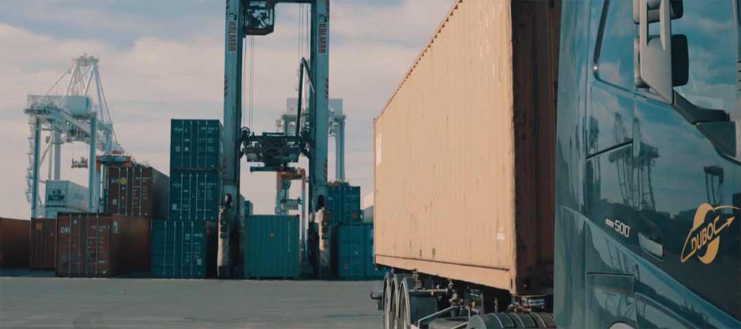 Road transport of containers in France, standard and personalized services